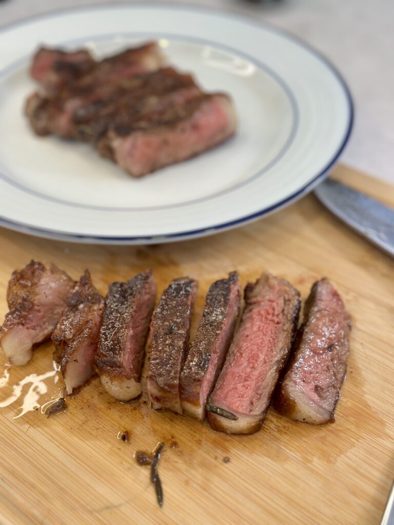 How to cook steak on the stovetop: • In the Kitchen with Steff